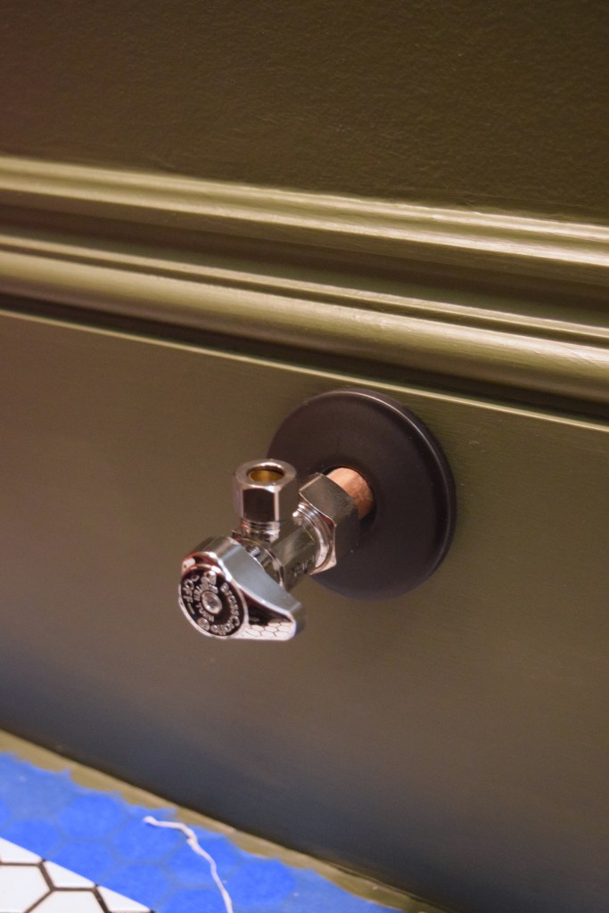 Cutting Copper Pipes to Install Water Shut Off Valves – Land of Laurel